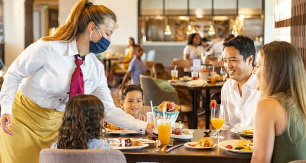 Disney's Housekeeping and Food & Beverage Cast Members Get Raises ...