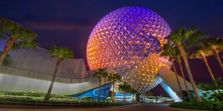 Disney Jigsaw Puzzle: EPCOT’s Spaceship Earth at Night : Disney Fanatic