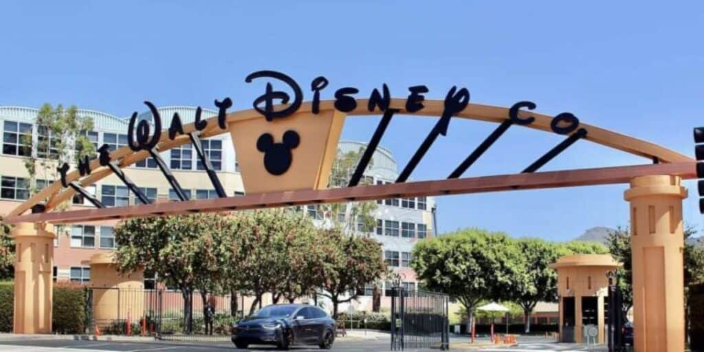 Legal Showdown: ‘Star Wars’ Executive Sues Disney : Disney Fanatic