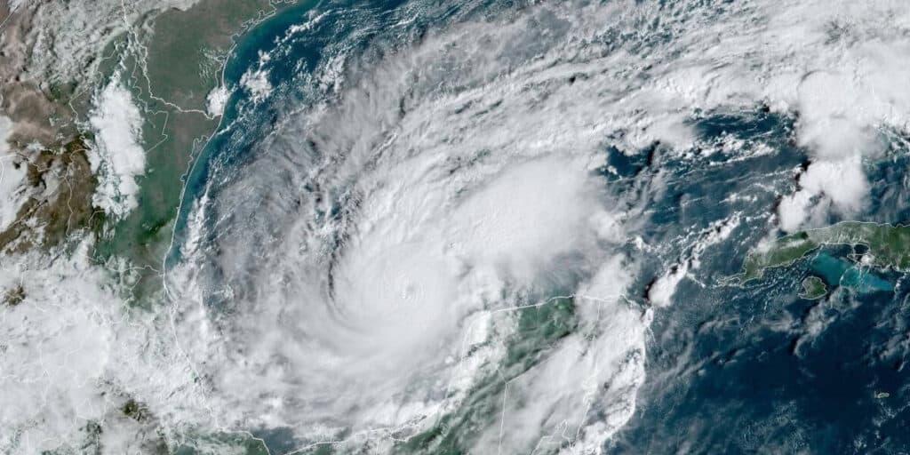 Hurricane Season at Disney World 2026: How to Protect Your Vacation ...