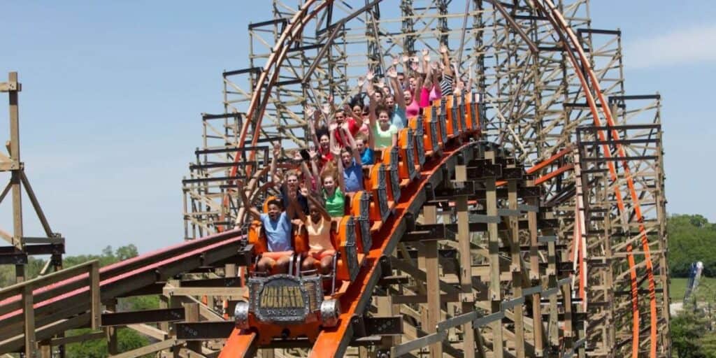 Six Flags Demolishes Classic Park and Leaves Only Dirt Behind : Disney ...
