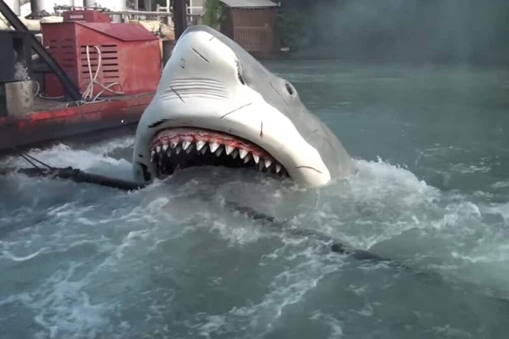 Fan Force Universal’s Hand: Iconic ‘Jaws’ Ride Teased for Legendary ...