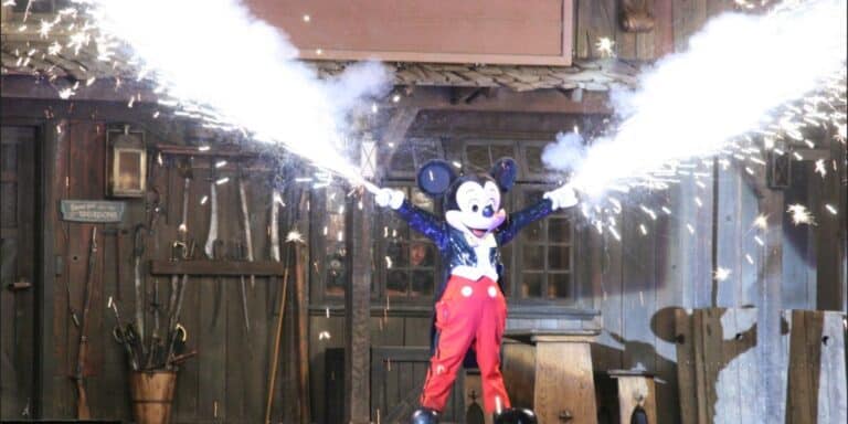 The Secret Disney Codes Cast Members Use to Signal a Crisis : Disney ...