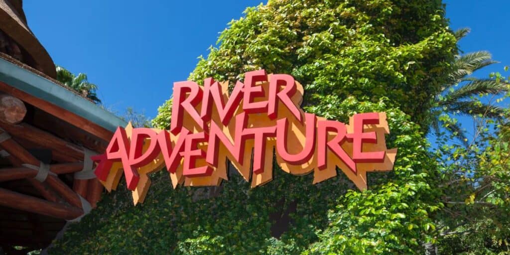 It's Official: Universal Orlando Dismantles Iconic Dinosaur During ...