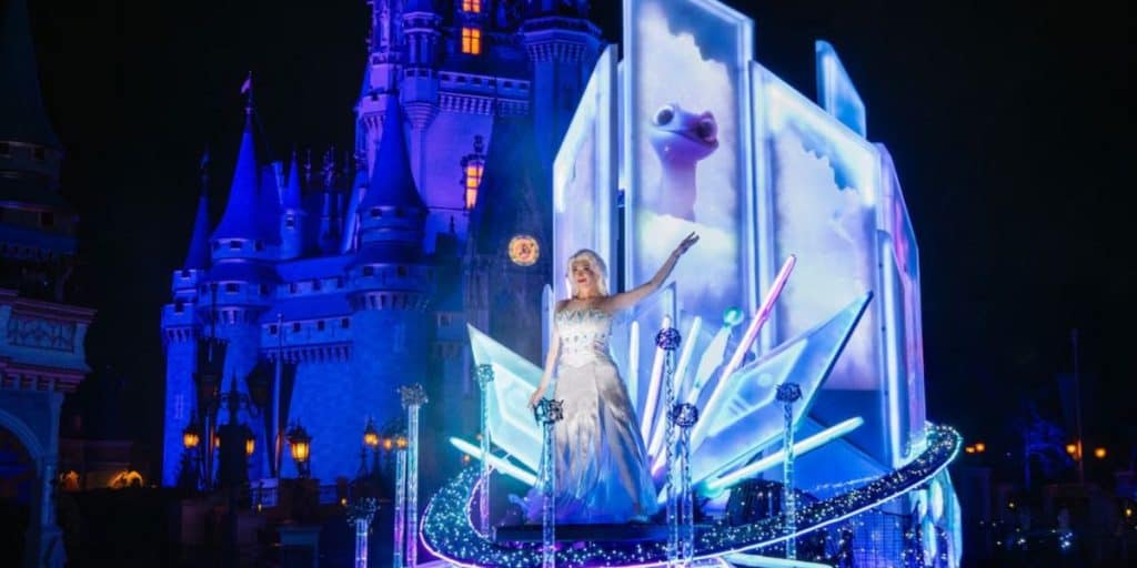 Disney Strips All Costumed Characters From Parade Except Mickey, Minnie ...