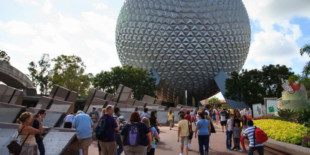 ‘Alice in Wonderland’ Experience Confirmed for 2026 EPCOT Debut ...