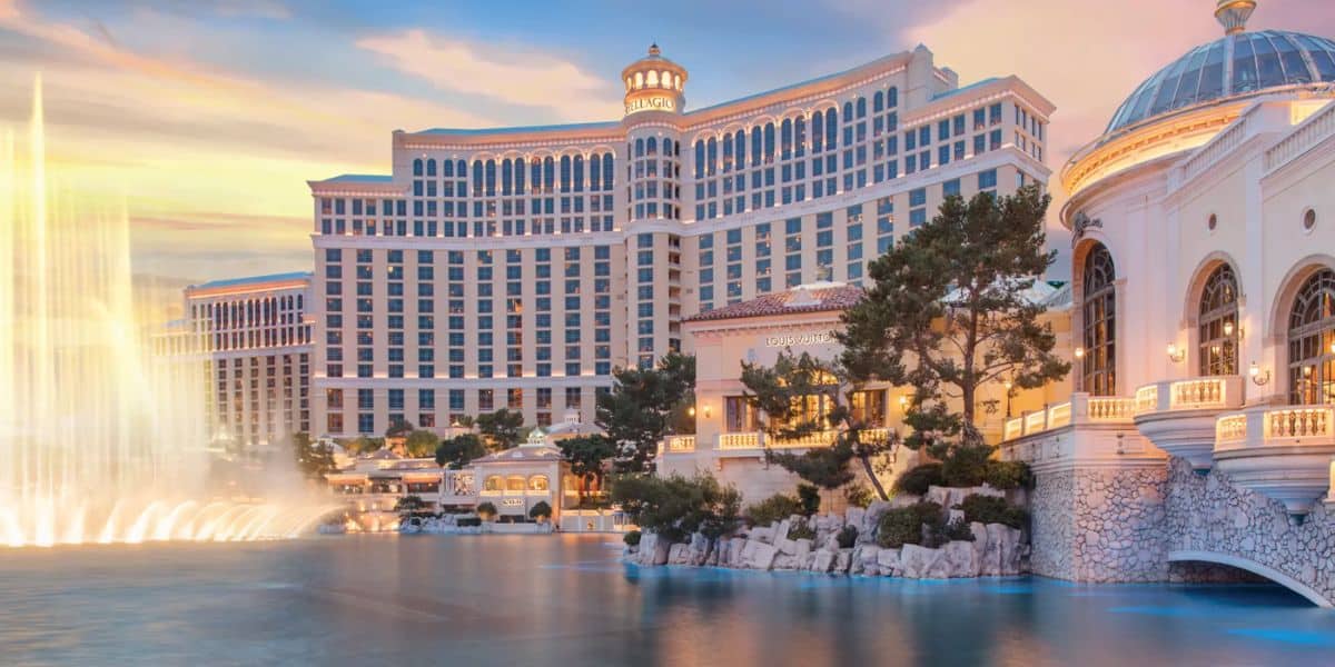 Disneyland Will Expand to Las Vegas, Project Begins in November ...