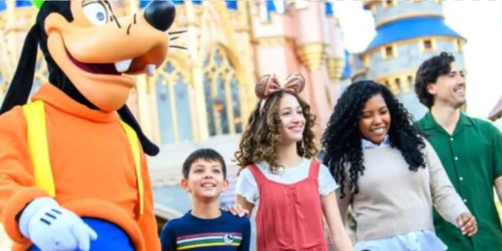 Erratic Driver Threatens Disney World Guests at 4:00 a.m. On New Year’s ...
