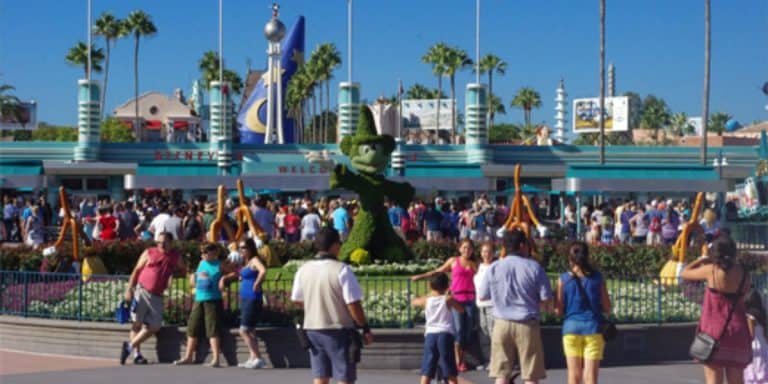 Disney World Gives Shocking Update Just Weeks Before Busy Season Begins ...