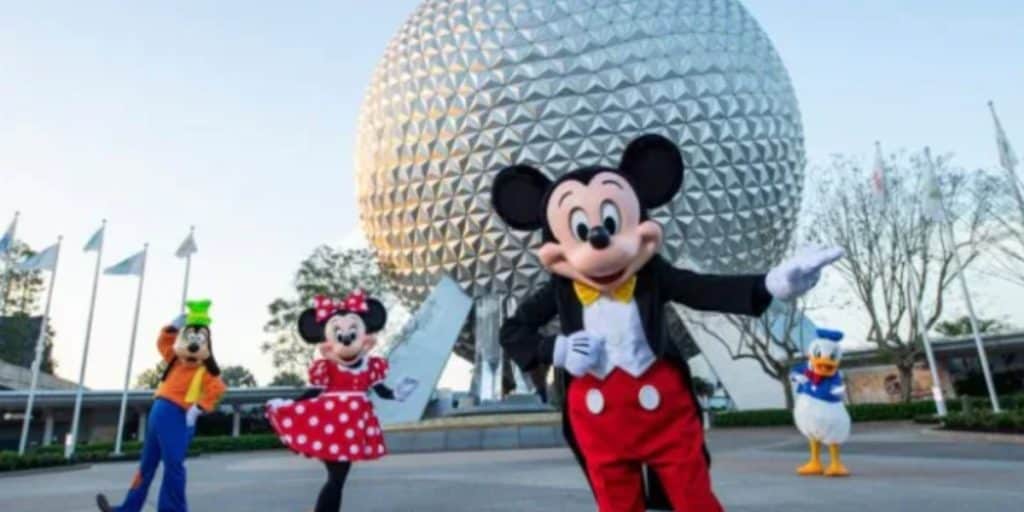 ‘Alice in Wonderland’ Experience Confirmed for 2026 EPCOT Debut ...